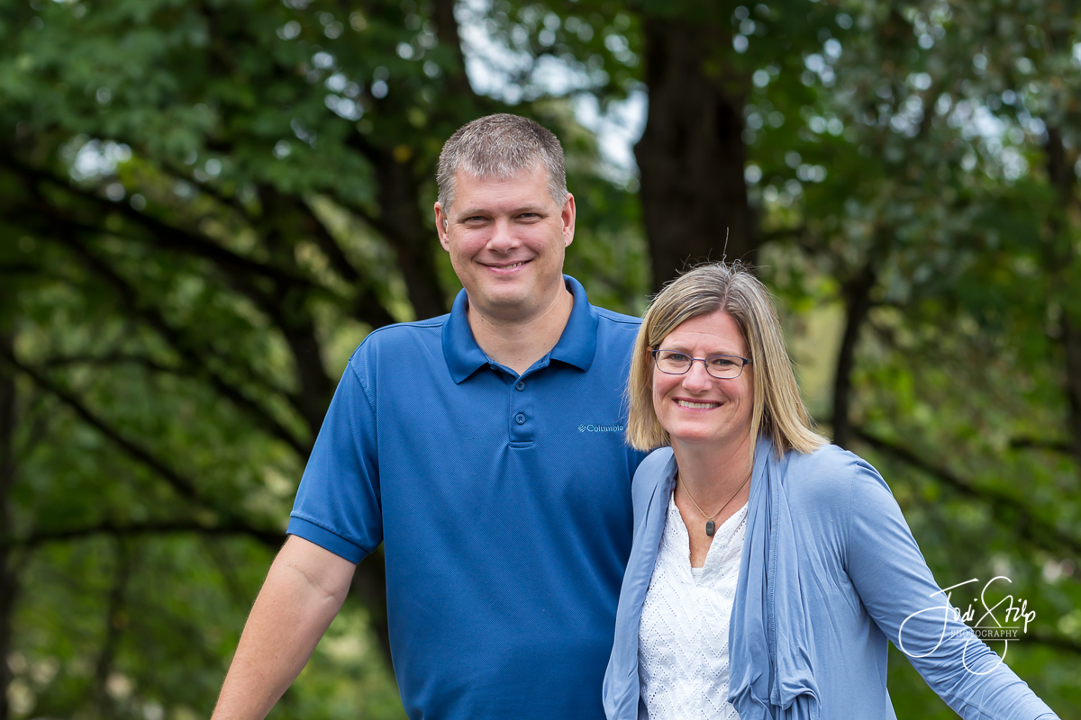 Combining Family and Senior Portraits – Jodi Stilp Photography, LLC.